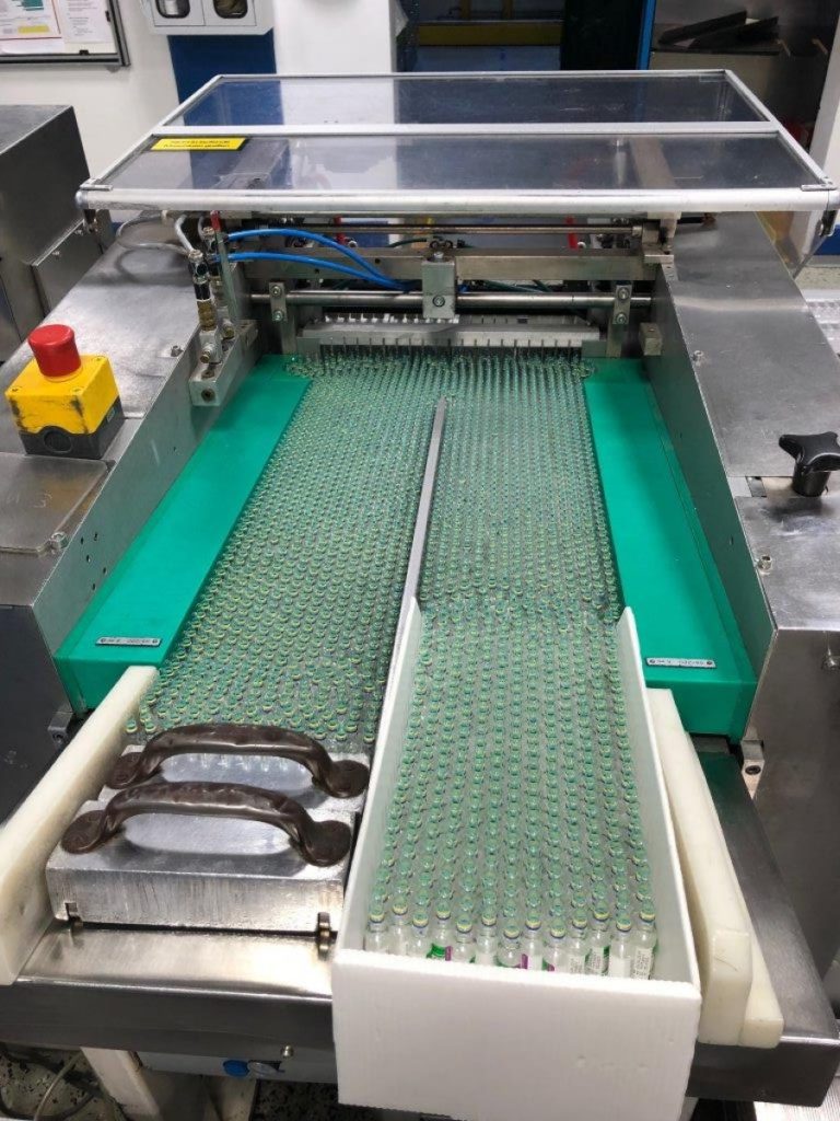 Used Uhlmann UPS3 complete packing line for ampoules in blister trays ...